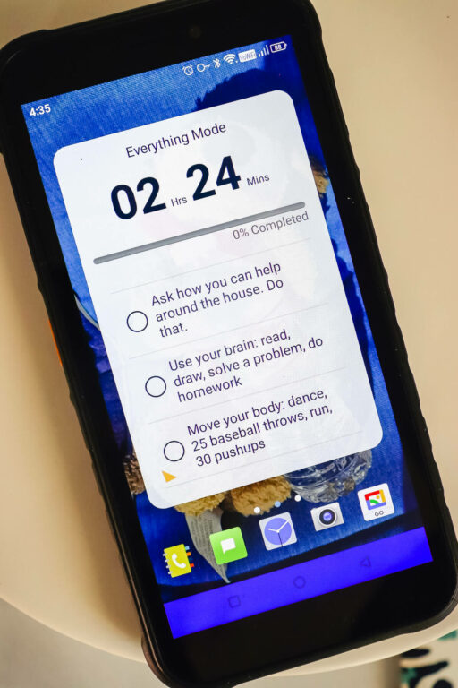 Pinwheel Phones: A Mom's Pinwheel Phone Review - Explorer Momma